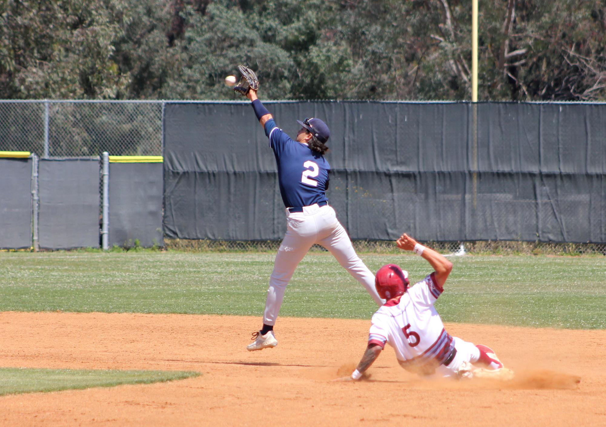 City College baseball wins thriller over Mesa College, keeping playoff ...